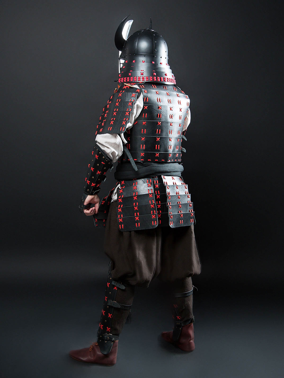 O Yoroi Japanese samurai leather warrior armor set for sale | Steel Mastery
