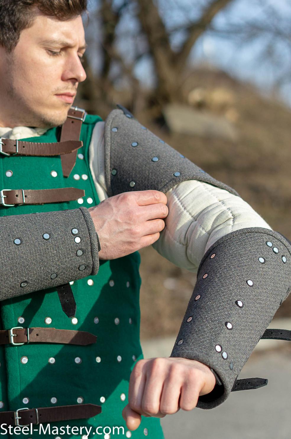 Woolen biceps protection