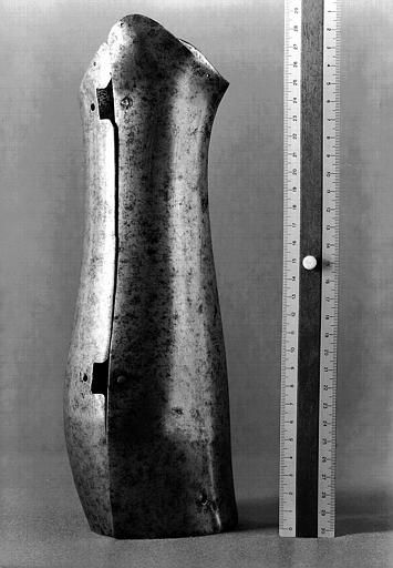 Closed hinged greaves XIV-XV cent
