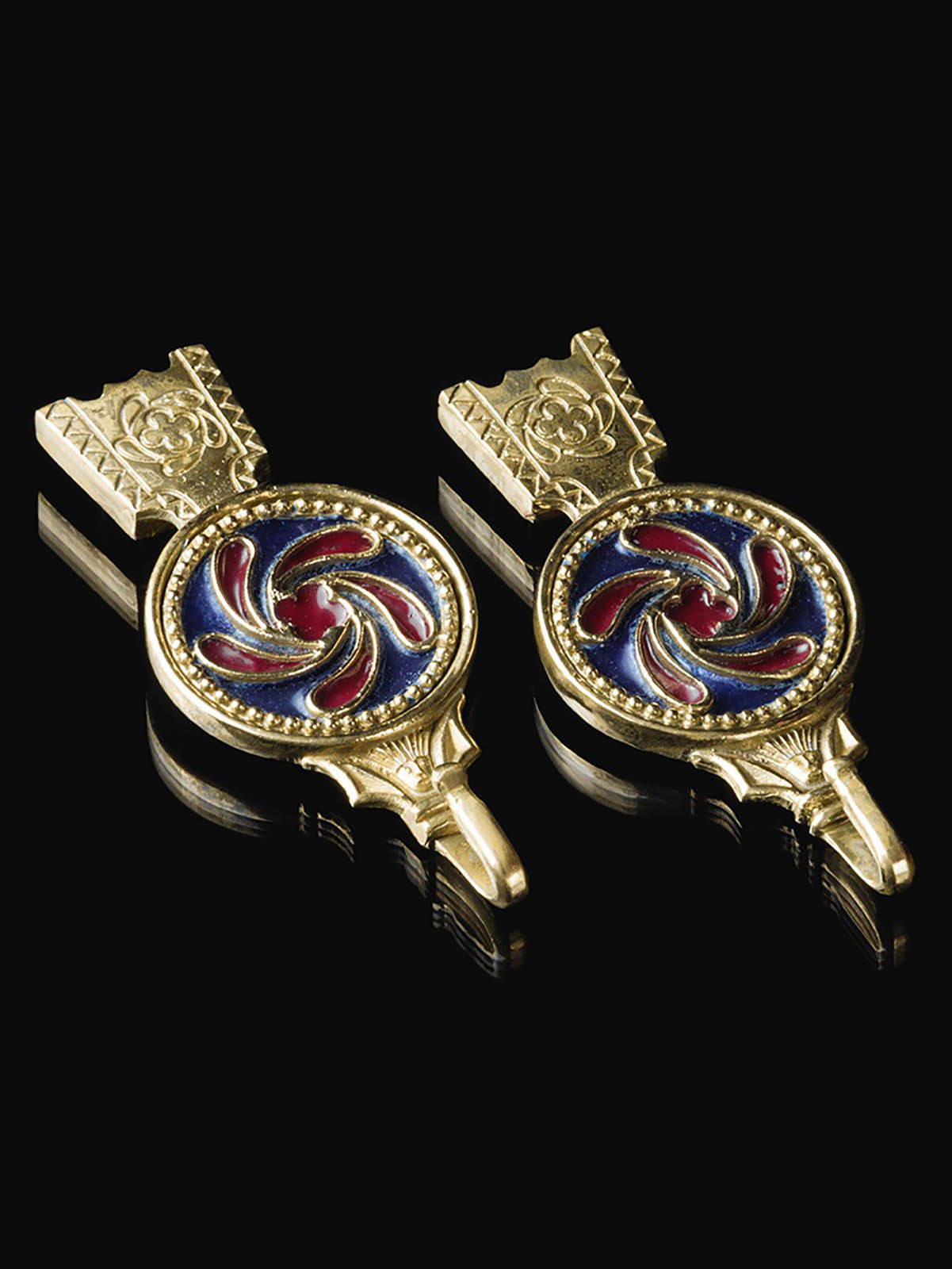 Medieval strapends — belts cast brass or bronze strapends | Steel Mastery
