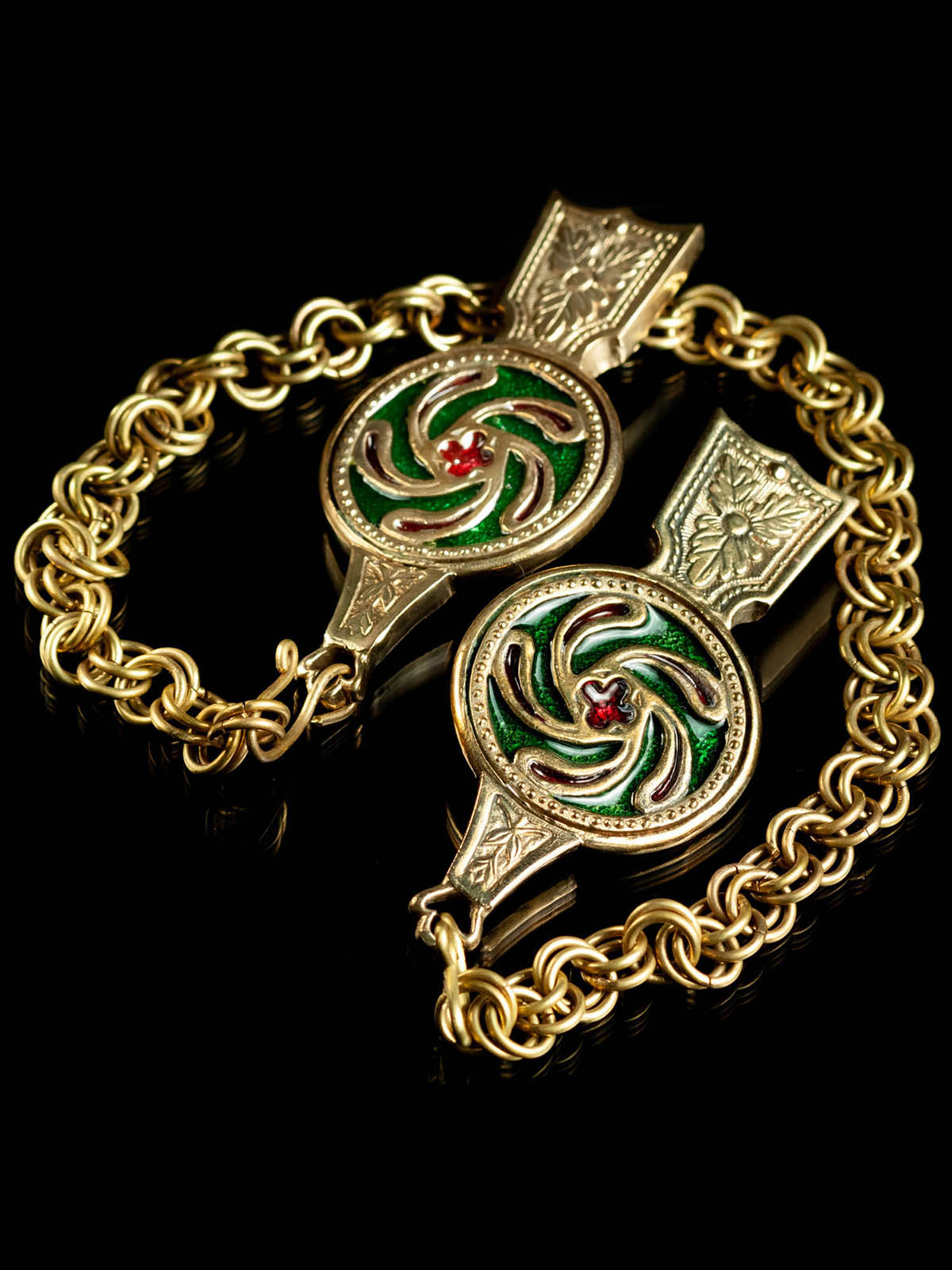 Cast belt sets Photogallery made by Steel-mastery.com