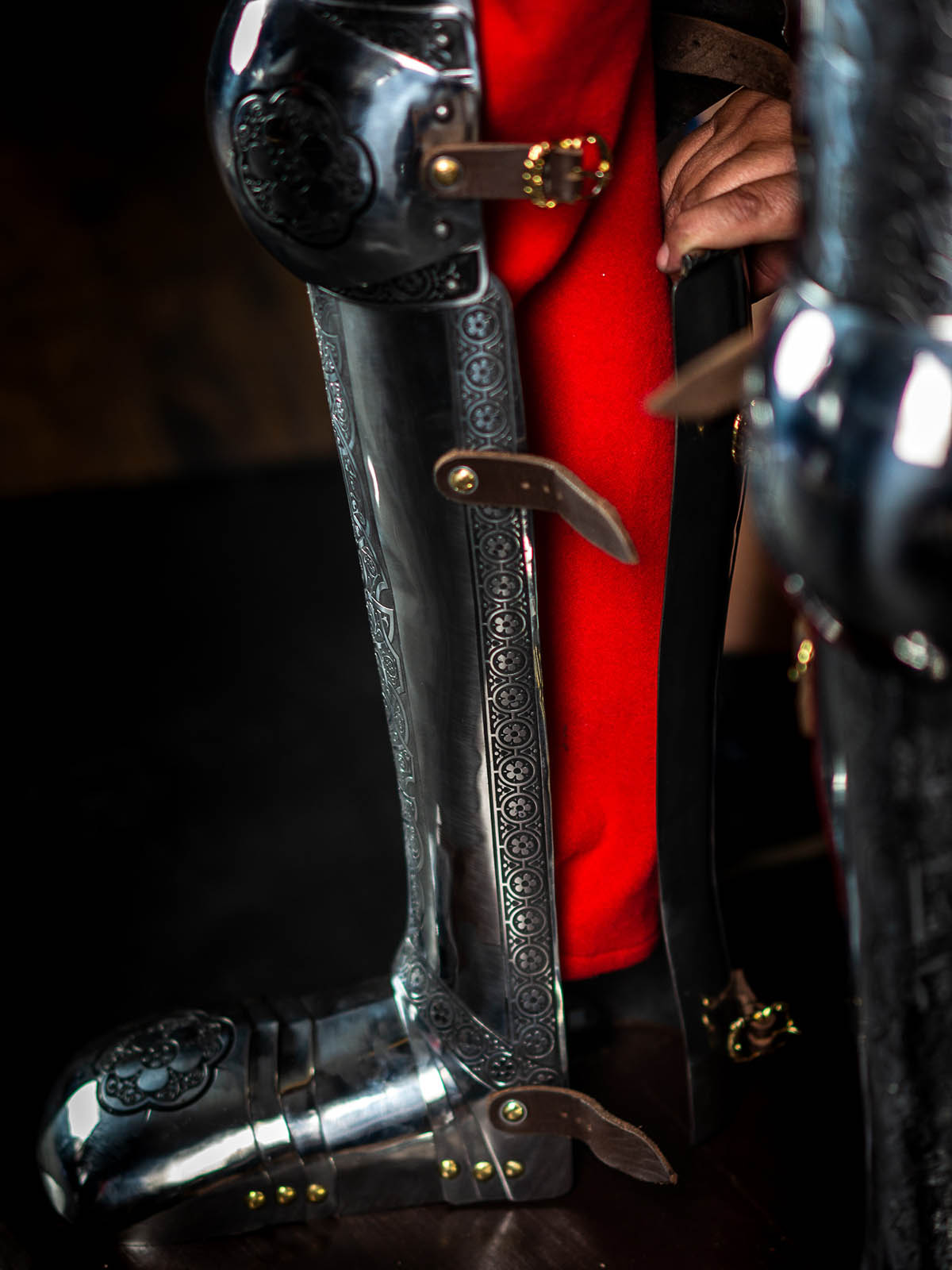 Manual for assembling of full-plate armor or transformation from ...