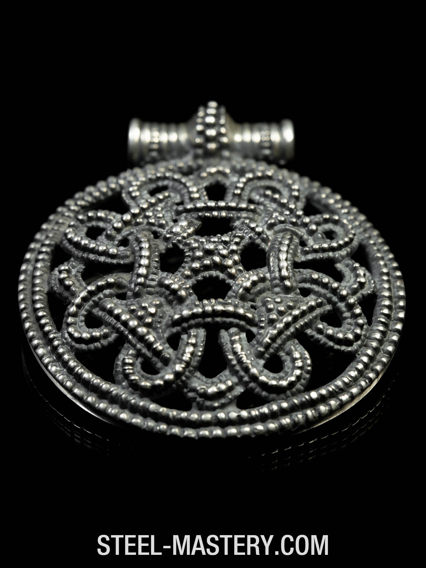 Viking borre style pendant