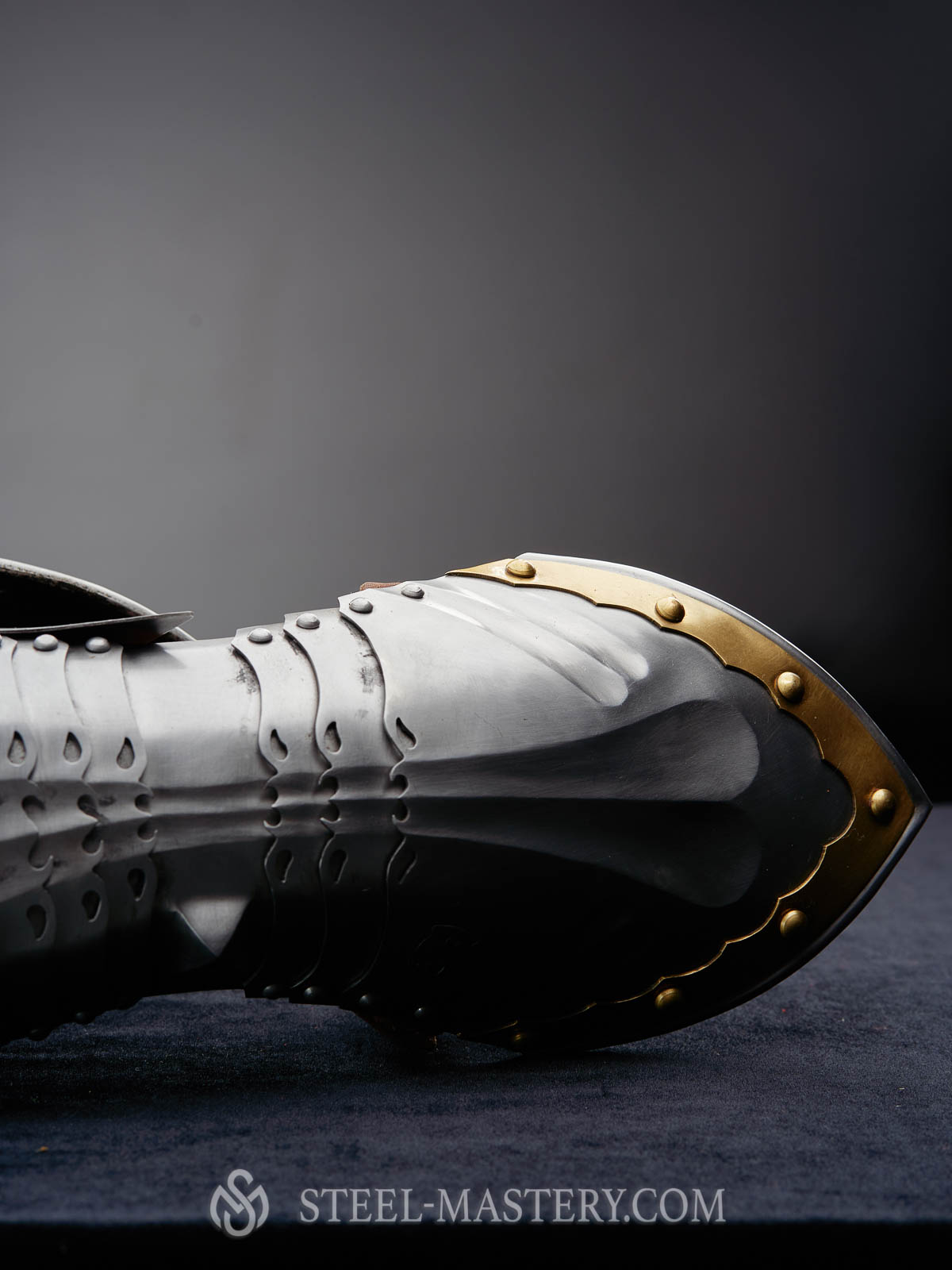 Metal fingered and mitten gauntlets Photogallery made by Steel-mastery.com