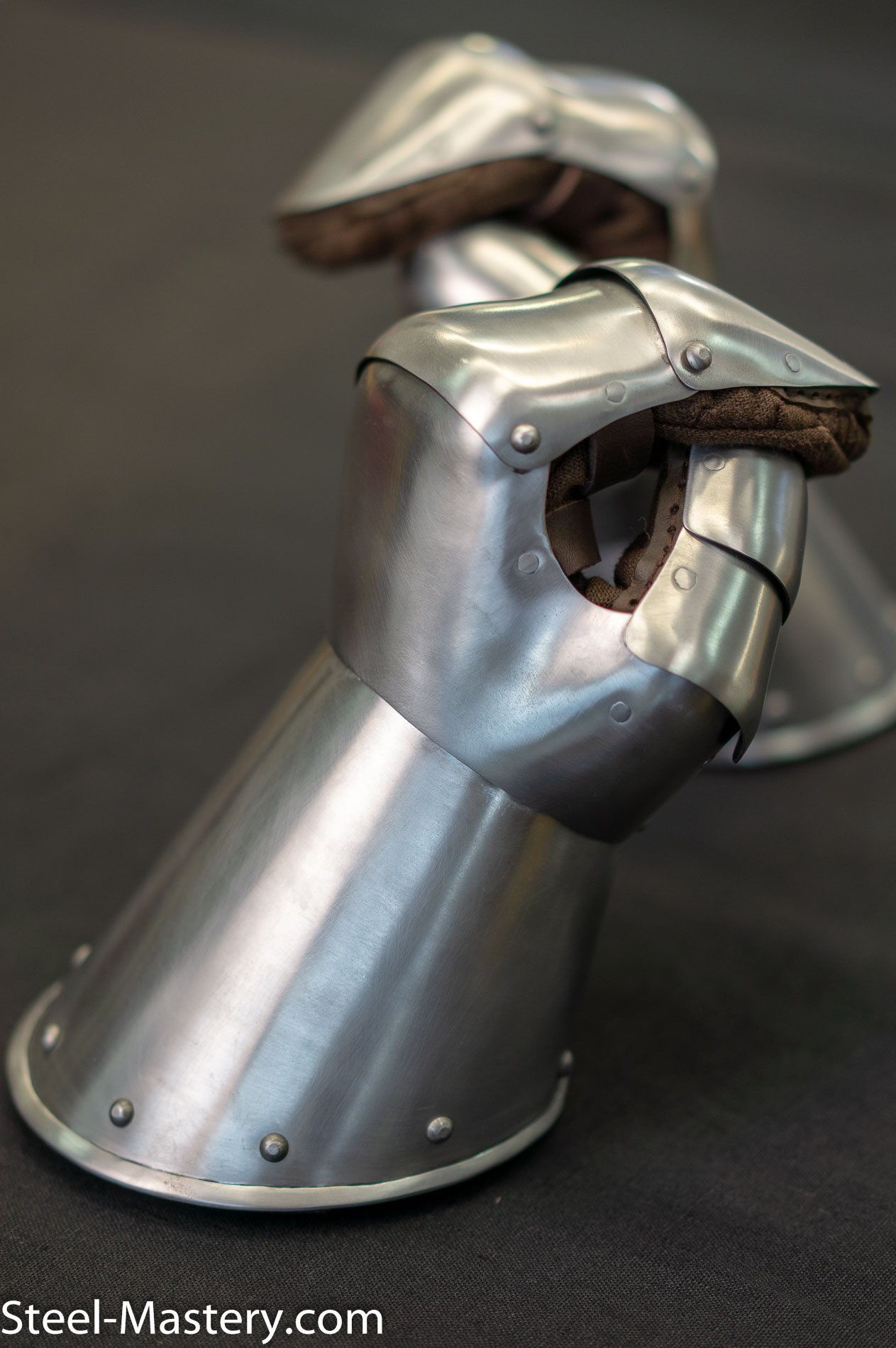 Metal fingered and mitten gauntlets Photogallery made by Steel-mastery.com