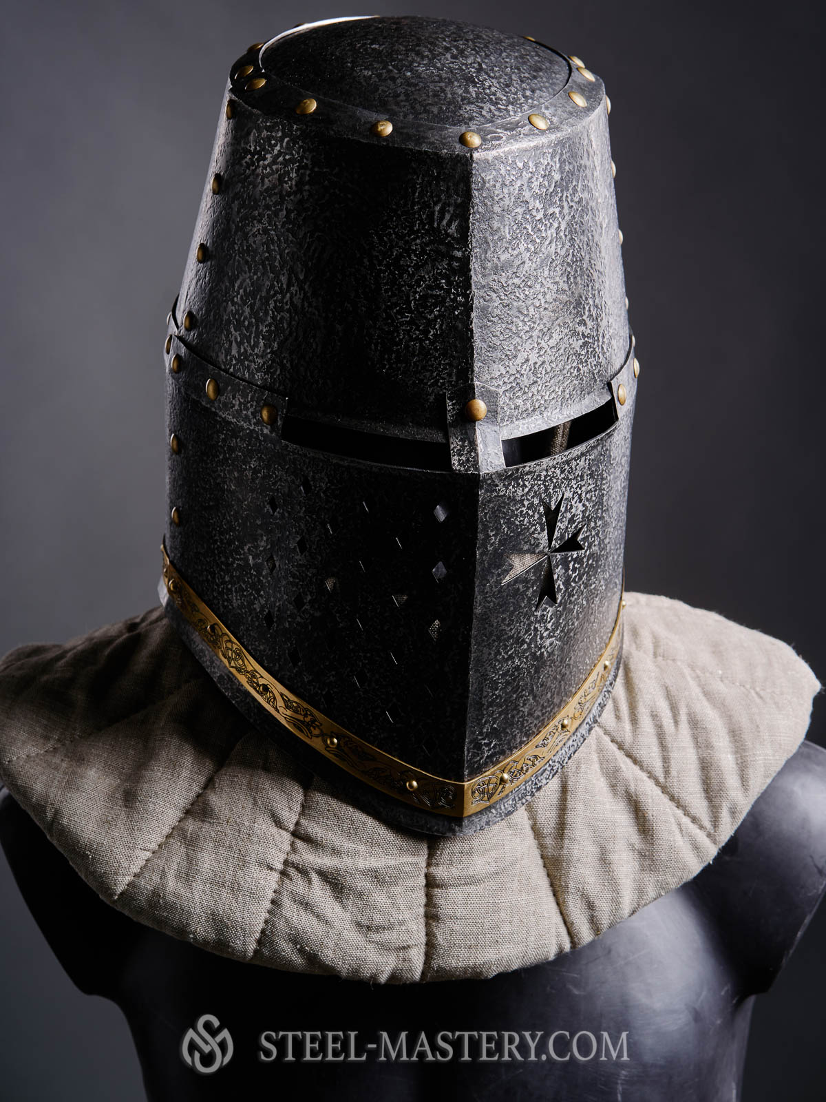 Great helms (bucket helmets, tophelms) Photogallery made by Steel ...