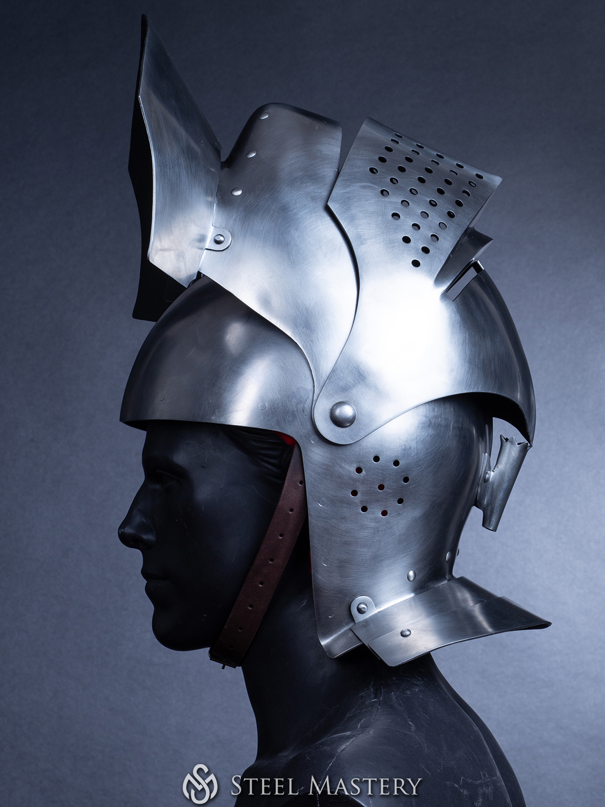 Closed face (armet) helmets Photogallery made by Steel-mastery.com