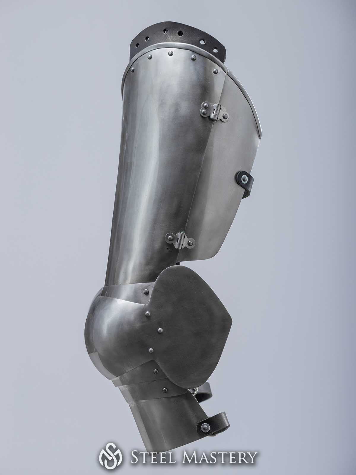 Metal leg protection Photogallery made by Steel-mastery.com