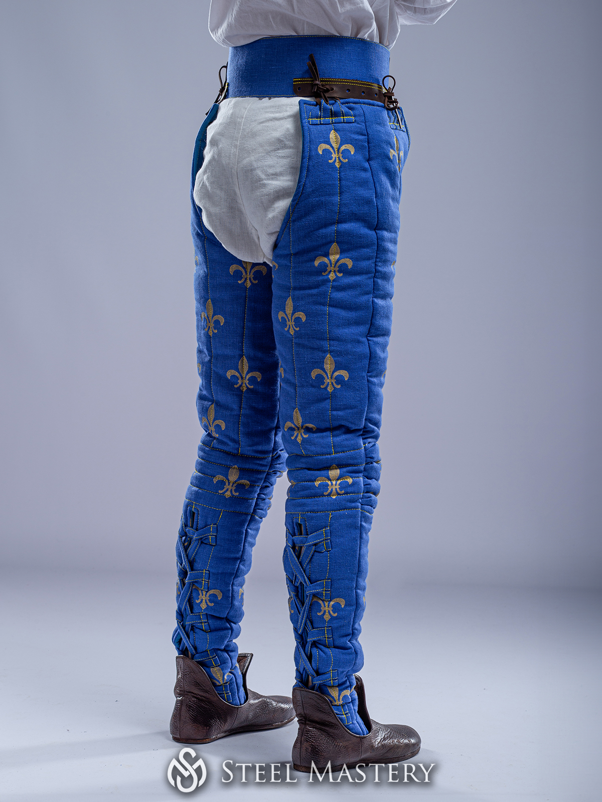 Padded chausses Photogallery made by Steel-mastery.com