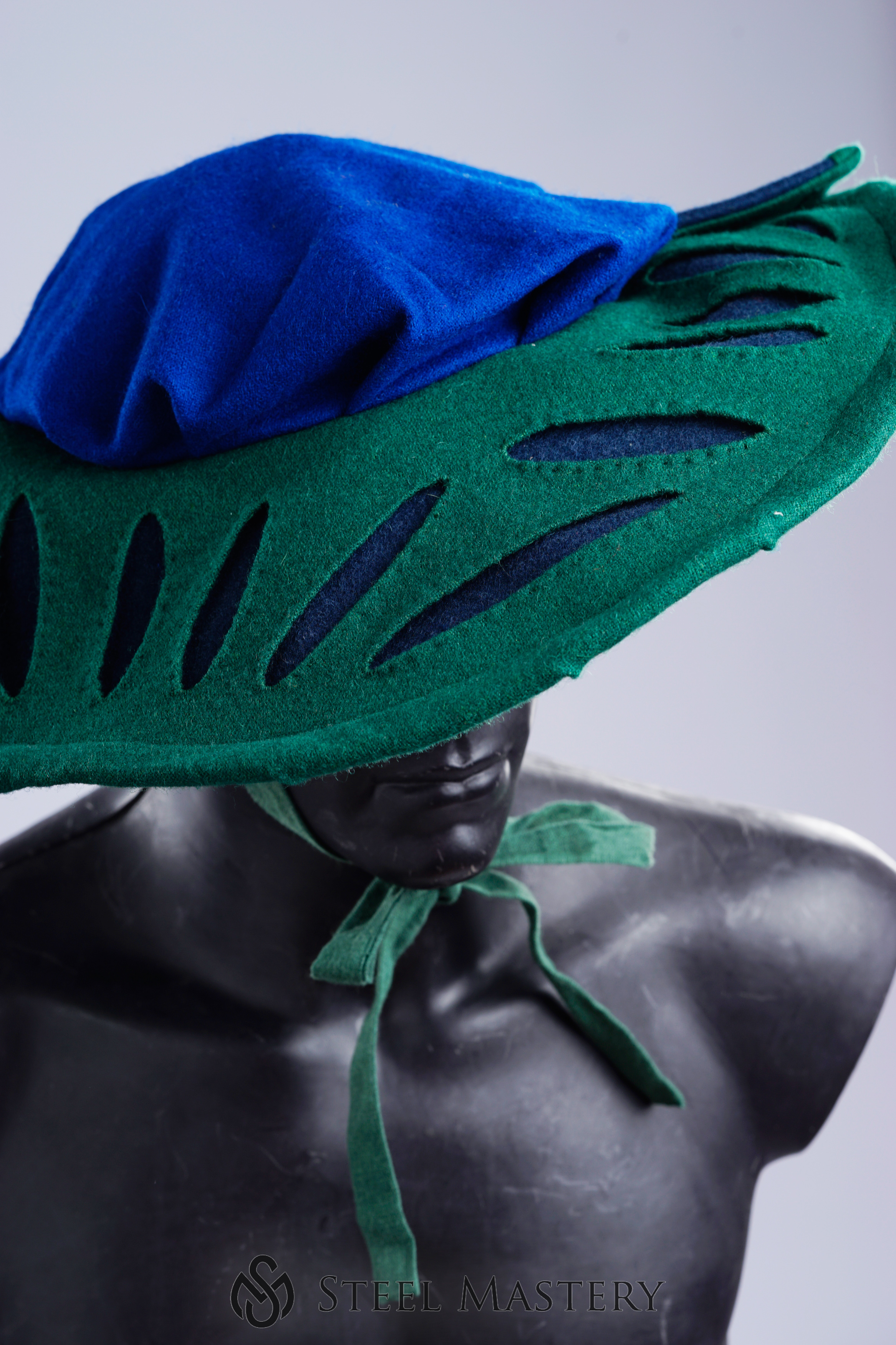 Landsknecht`s hat Photogallery made by Steel-mastery.com